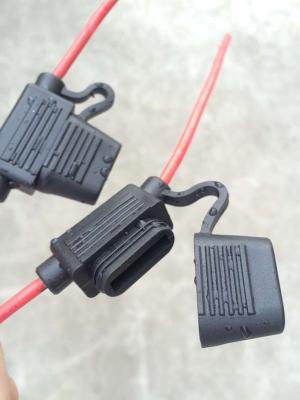 China IP65 Waterproof Fuse Holder Harness 30A 32V DC Inline Blade Fuse Holder for sale