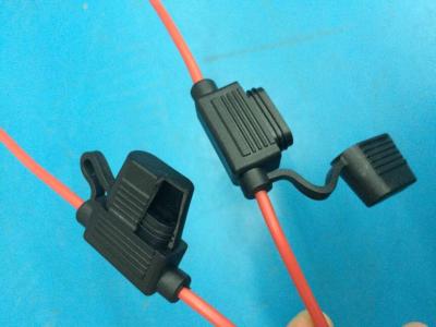 China IP65 Waterproof Inline Fuse Holder 14 AWG 30A for Automotive Wiring for sale