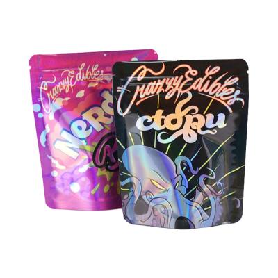 China Varieties 500mg 600mg Edible 3.5g PE Mylar Zipper Bags Holographic Candy Packaging Snack Packing Recycled Materials Customizable for sale