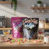 China Varieties 500mg 600mg Edible 3.5g PE Mylar Zipper Bags Holographic Candy Packaging Snack Packing Recycled Materials Customizable for sale