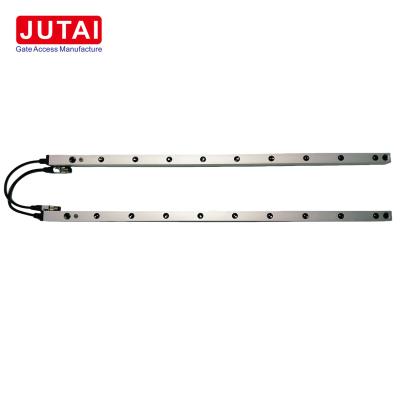 China IP67 Waterproof Safety Light Curtain With Blanking For Industrial Garage Doors 30ms Response for sale