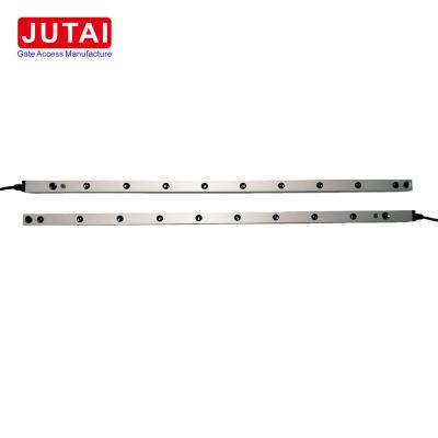 China Heavy-Duty IP67 Waterproof Infrared Light Curtain 12-24V Warehouse Gates Robotic Arms for sale