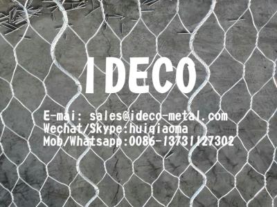 China Rope Reinforced Rock Nets, Hexagonal Woven Wire Mesh Netting for Rockfall Mitigation, Soil Embankments for sale