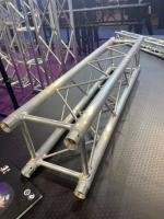China 6082-T6 Aluminum Stage Truss Lighting 400x400m With Truss Clamp for sale