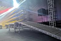 China Heavy Duty Aluminum Alloy Rolling Ladder and Boarding Ramp with 300kg Load Capacity and Customized Size for Events for sale