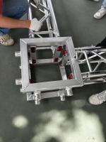 China Square Sleeve Block Spigot Accessories for Easy Install on 290*290 Aluminum Alloy Truss for sale