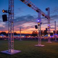 China 6082-T6 Aluminum Truss Mobile Base Frame with X-Brace Welded Design and 8-Spigot Connection for Stage Concert Rigging for sale