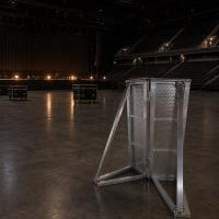 China Folding Modular Aluminum Crowd Control Barrier with Anti-Slip Foot Plates and Customizable Color for Events for sale