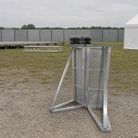 China Folding Modular Aluminum Crowd Control Barrier with Anti-Slip Foot Plates and Customizable Color for Events for sale