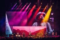 China Full Color Rental LED Stage Backdrop Screen P3.9 500*1000mm LED Display Screen for sale