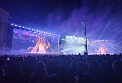 China High Definition LED Rental Screen 1000x500mm Indoor And Outdoor LED Display Screen for sale