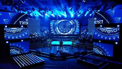 China BlueShine CP Series Creative LED Cabinet Display 4000 - 5000+ Nits High Brightness for sale