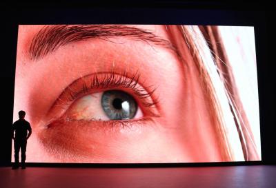 China Advertisement 1.8 HD LED display Indoor 8K Led Video Wall Panels 3840 Hz Refresh Rate for sale