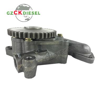 China Oil Pump 6221-53-1101 6221-51-1100 for 6D108 PC300-5 Excavator for sale