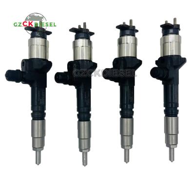 China Fuel Injector 1J500-53051 095000-9690 for Kubota Engines V3800 V3800T for sale