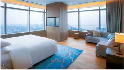 China Luxury Wood Veneer Hotel Furniture Packages Bedroom Set For Villa Project for sale