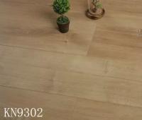 China Engineered MDF HDF Laminated Wooden Flooring Soundproof Waterproof for sale