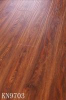 China Engineered MDF HDF Laminated Wooden Flooring Soundproof Waterproof for sale