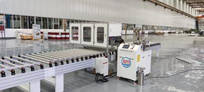 China Handheld Glue Spraying Machine for Presses Fire-Proof Door MGO Panels Fefrigerated Truck Body Panels for sale