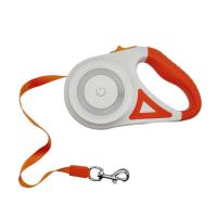 China Pet Auto Leash Retractable Dog Walking Leash with Long-lasting and Adjustable LED Light for sale