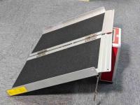 China Lightweight Wheel Chair Ramp Non-Slip Aluminum Ramp for Home Loading Capacity 600lbs for sale