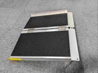 China Lightweight Wheel Chair Ramp Non-Slip Aluminum Ramp for Home Loading Capacity 600lbs for sale