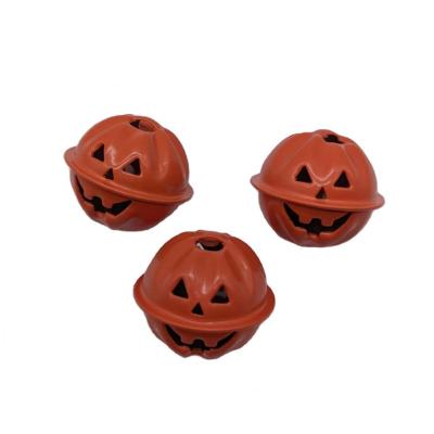 China Green Electroplating Pumpkin Bells for Halloween Tree Decoration and Embellishment for sale