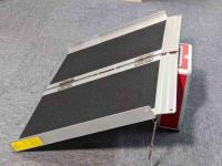 China Customized Aluminum Alloy Ramp for Barrier-Free Wheelchair Access Mobile and Durable for sale
