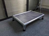 China Waterproof Customized Aluminum Frame Dog Bed for Large Dogs Easy to Wash Luxury Pet Bed for sale
