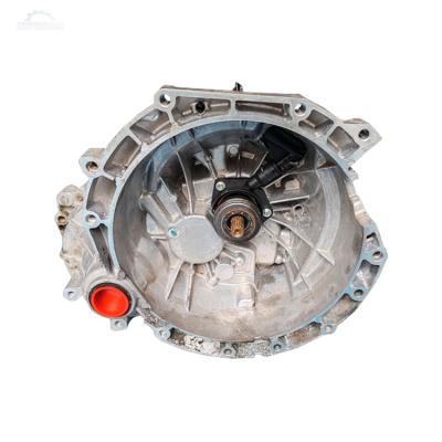 China Ford Focus 5-Speed Manual Transmission Assembly 1.8L 2WD 90×55×60 cm 60 kg 8M5R7002KC for sale