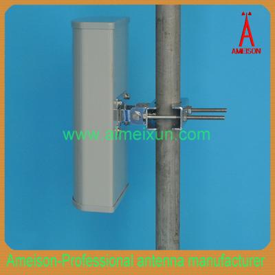 China 2.4GHz 15dBi Dual Polarized WiFi Flat Panel Antenna Mimo Antenna for sale