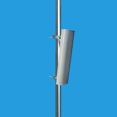 China 1700-2700MHz 15dbi X Polarized 4G LTE Outdoor Directional Panel Sector Antenna for sale