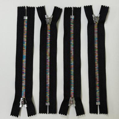 China Colorful Granular Corn Shaped #5 Aluminum Zipper Smooth Durable Metal Zipper for sale