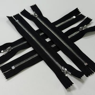 China Euro Teeth #3 Metal Zipper Bright Nickel Ultra Smooth Sliding 40cm for sale