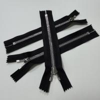 China Double Pointed Teeth Metal Zipper #5 Rust Resistant Secure Interlocking Zipper for sale
