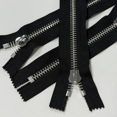 China Thick Full Teeth #8 Y Shape Metal Zipper High Tensile Strength Bright Nickel 80cm for sale