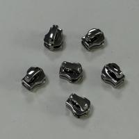 China Smooth Rust Resistant #3 Metal Zipper Slider Scratch Resistant Non Lock Pin Lock Slider for sale