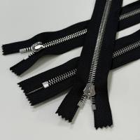 China Durable #5 Euro Teeth Metal Zipper Bright Nickel 60cm Resistant Deformation for sale