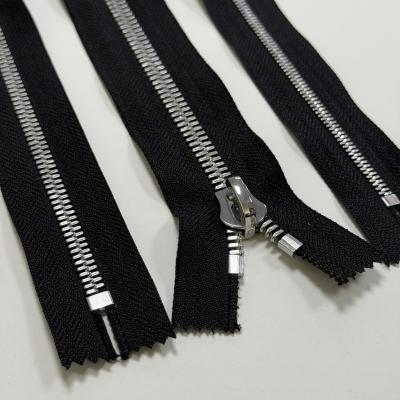 China High Class #5 Corn Teeth Metal Zipper Bright Nickel Precision Ground 5mm Width for sale