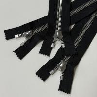 China Excellent Hold #8 Double Pointed Teeth Metal Zipper Bright Nickel 80cm for sale