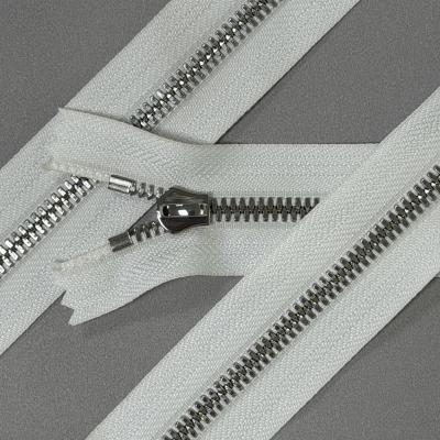 China Rounded Tooth Profile #5 Corn Teeth Metal Zipper Two Way Reversible Bright Nickel for sale