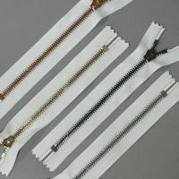 China Rounded Tooth Profile #5 Corn Teeth Metal Zipper Two Way Reversible Bright Nickel for sale