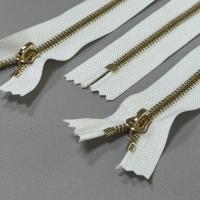 China Light Gold Metal Zip #5 Corn Teeth Arching Resistant Customizable 30cm for sale