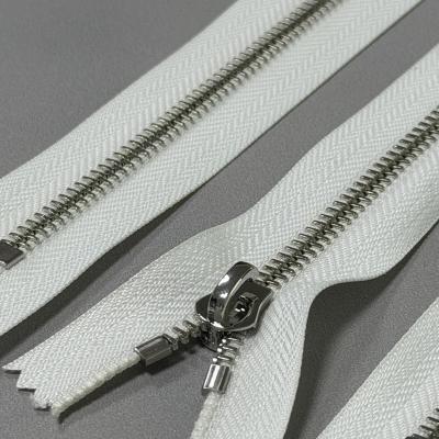 China Durable #5 Euro Teeth Metal Closed End Zipper Bright Nickel Precise Dimensions for sale