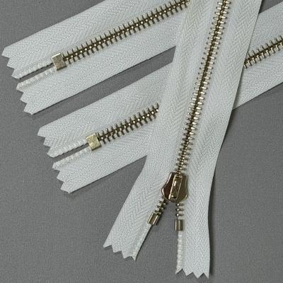 China Mature Technology #5 Euro Teeth Metal Zipper Precision Grinding High Tensile Light Gold 80cm for sale