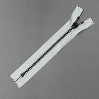 China Structurally Stable #5 Euro Teeth Metal Zipper Gun Metal Ultra Durable Smooth Tooth Surface 80cm for sale