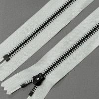 China Structurally Stable #5 Euro Teeth Metal Zipper Gun Metal Ultra Durable Smooth Tooth Surface 80cm for sale