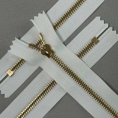 China #5 Double Pointed Teeth Metal Zipper Shiny Gold Smoother Two Way Pulling for sale