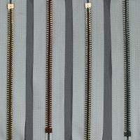 China #5 Double Pointed Teeth Metal Zipper Shiny Gold Smoother Two Way Pulling for sale