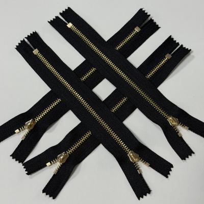 China Torsion Resistant Y Shape Brass Zipper #3 Strong Interlocking Force Light Gold 60cm for sale